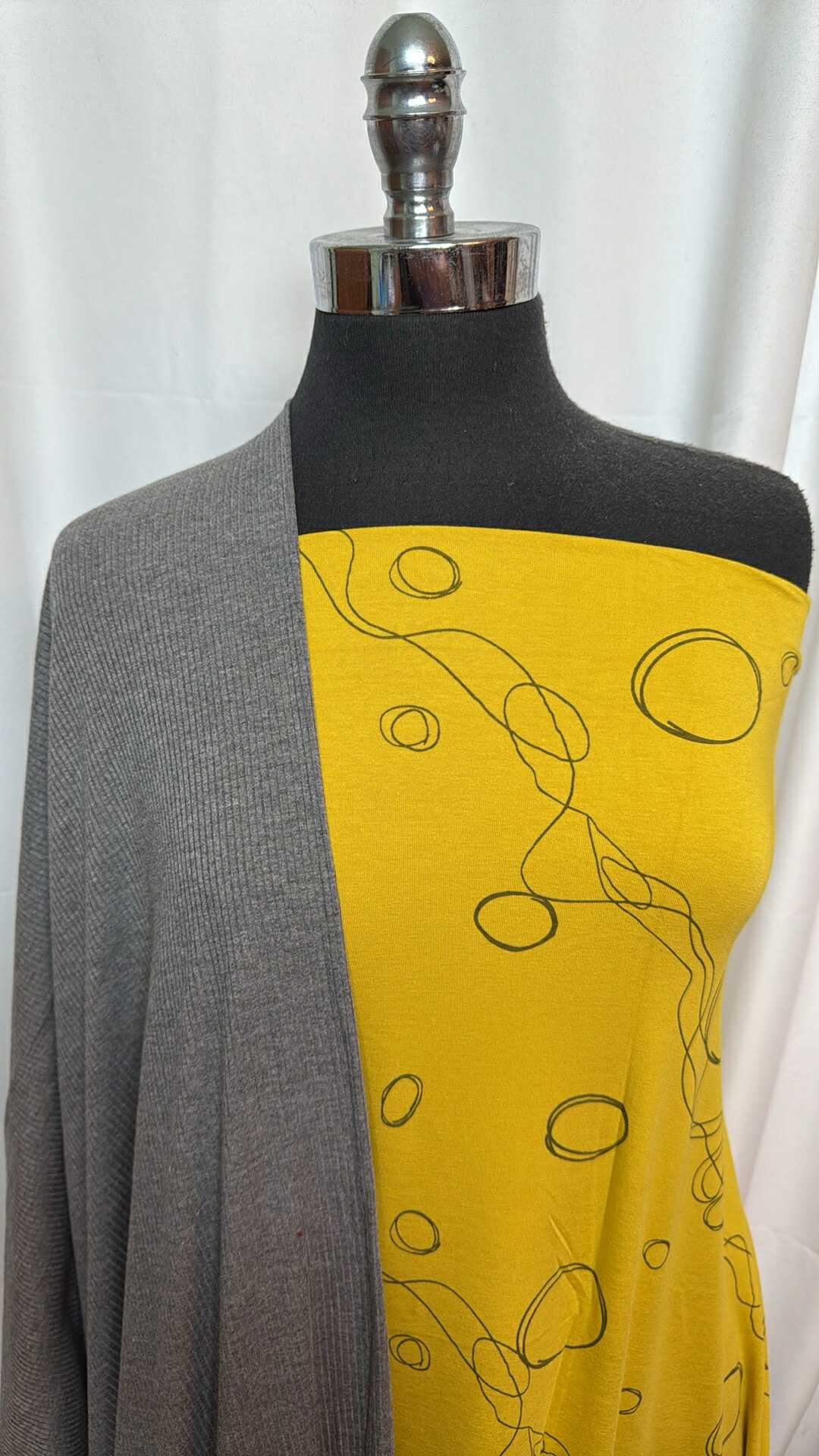 GREY/MUSTARD BUBBLES BUNDLE : 3YD Mustard/Charcoal Bubbles Bamboo/Cott ...