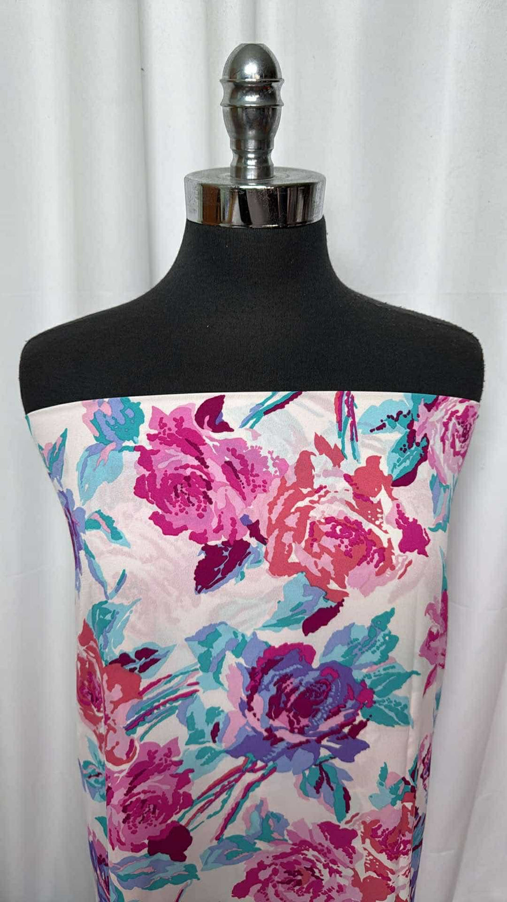 Multi Floral - Poly Wool Dobby - 2 Yard Cut – Amandasbundles.com